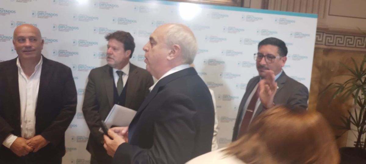 La oposición estalló: "El Gobierno provincial no quiere hablar de IOMA ...